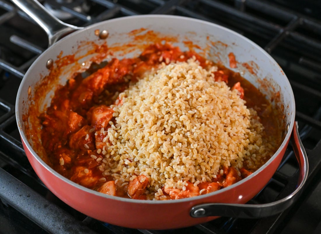 One-Pot Chicken Tomato Bulgur Pilaf - Simply Lebanese
