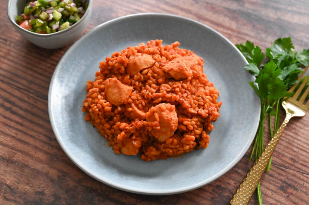One-Pot Chicken Tomato Bulgur Pilaf - Simply Lebanese