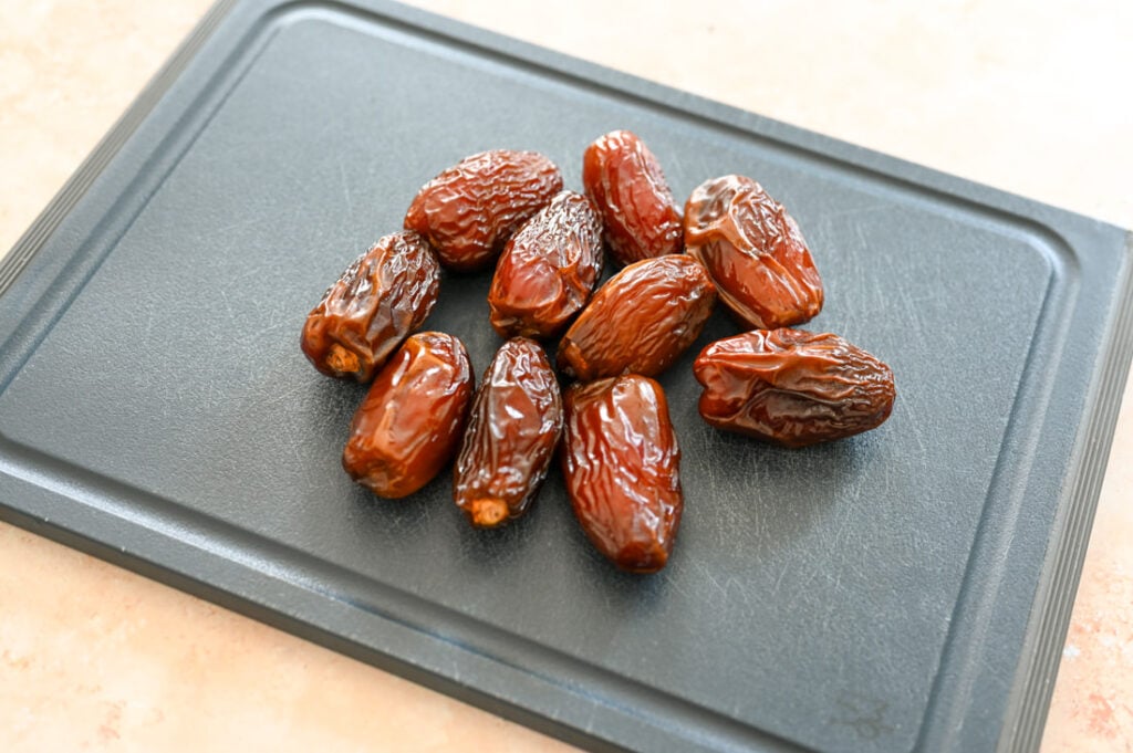 Dubai Chocolate Dates - Simply Lebanese
