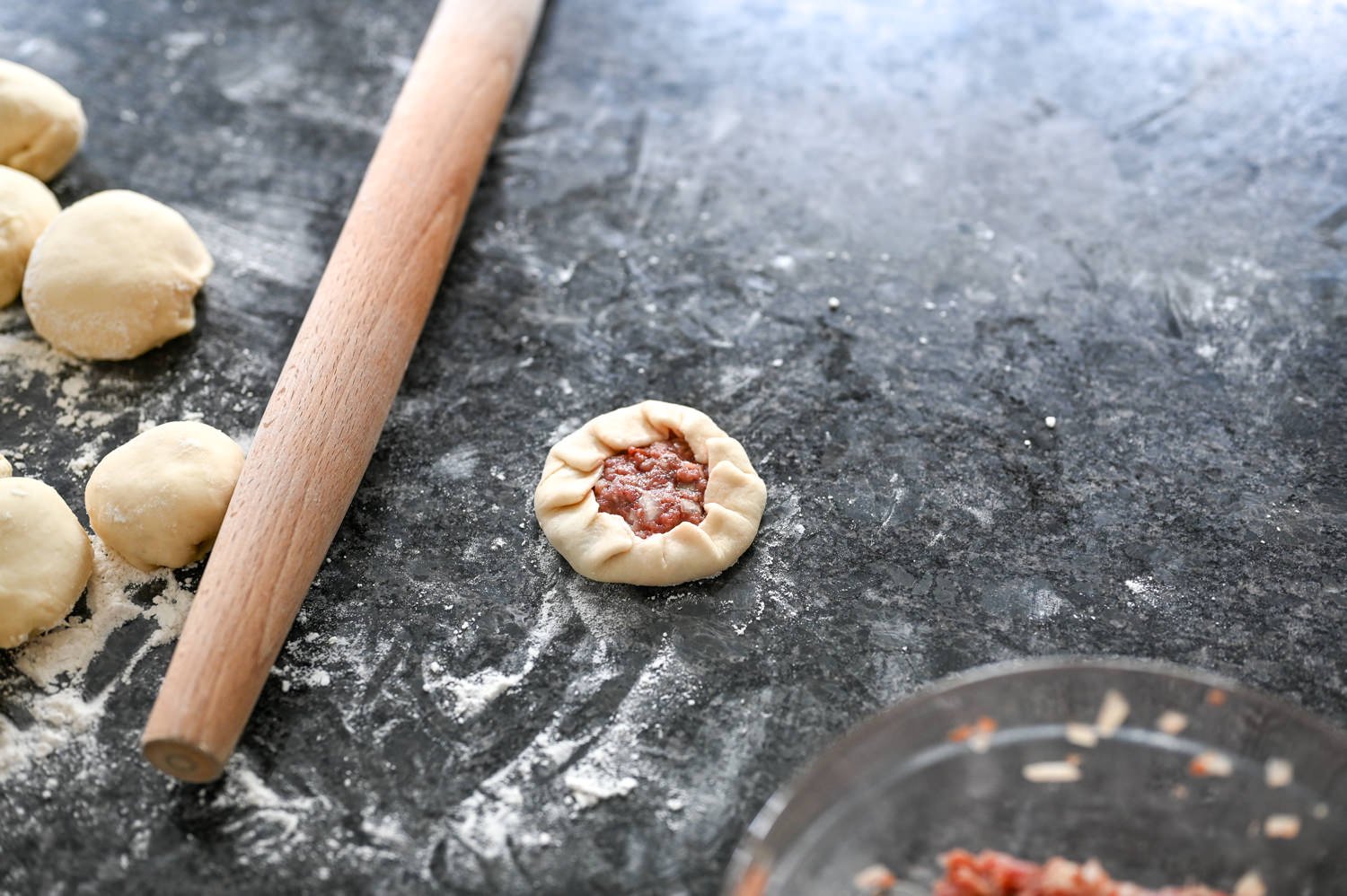 Lahm bi Ajeen - Simply Lebanese